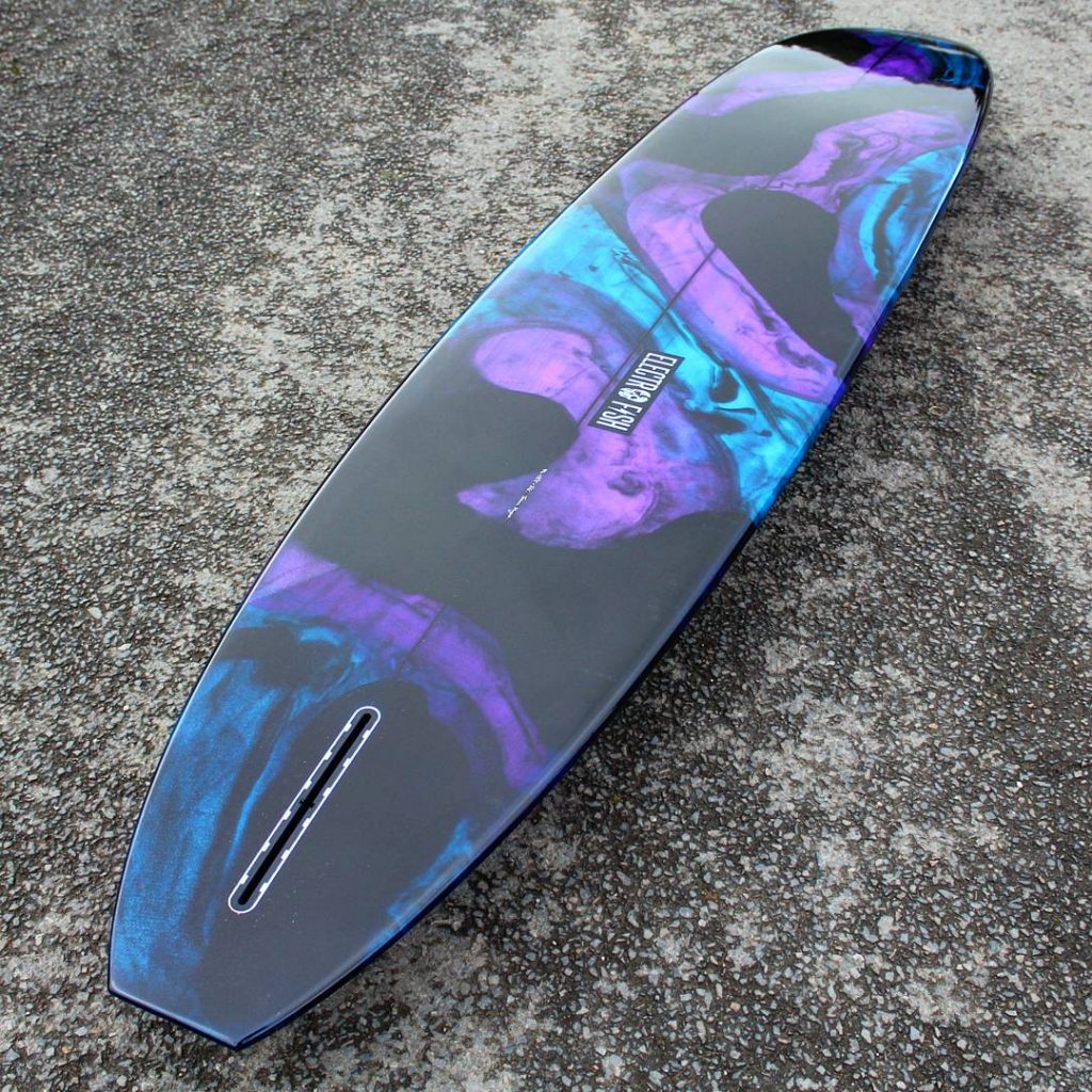 9’4 Single fin Longboard with Volan deck patch, resin pinlines and ...